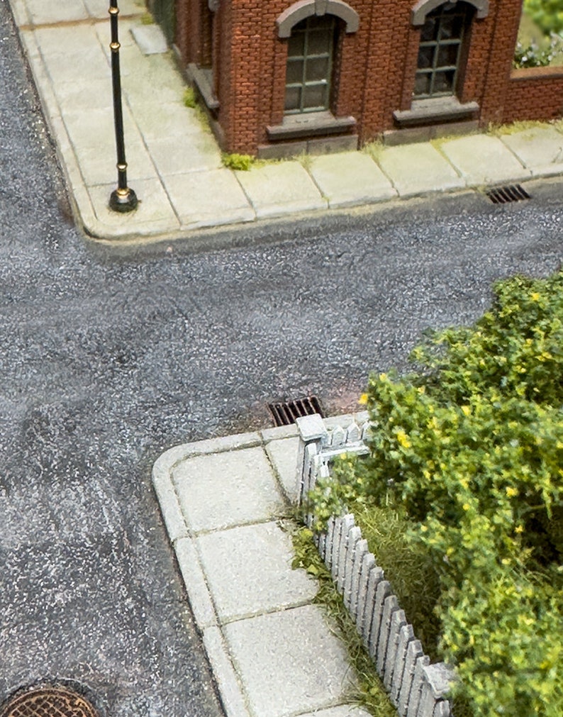 HO - 1/87 Scale Textured Sidewalk Kit: Laser Cut Diorama (136 Scale ...