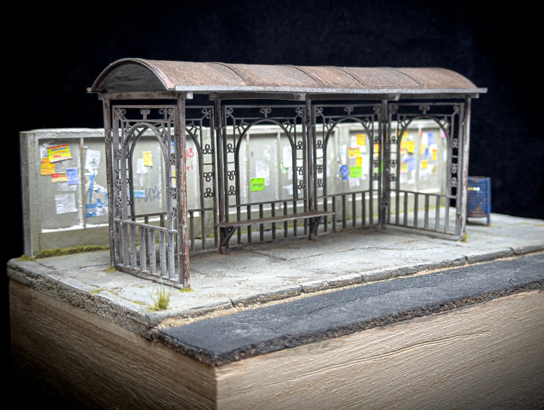 RWD 1/35 Ukrainian Bus Stop With Trash Can| Ukrainian | Model Diorama ...