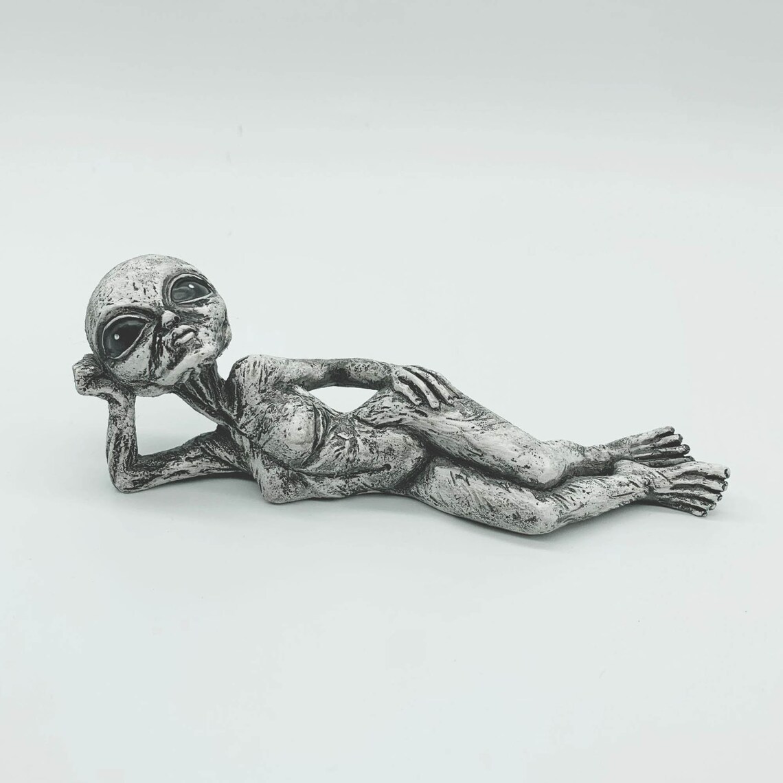 Alien Garden Resin Statue Art Outer Space Extraterrestrial | Etsy