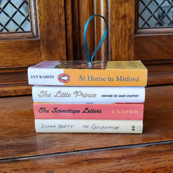 Christmas Book Stack - Etsy