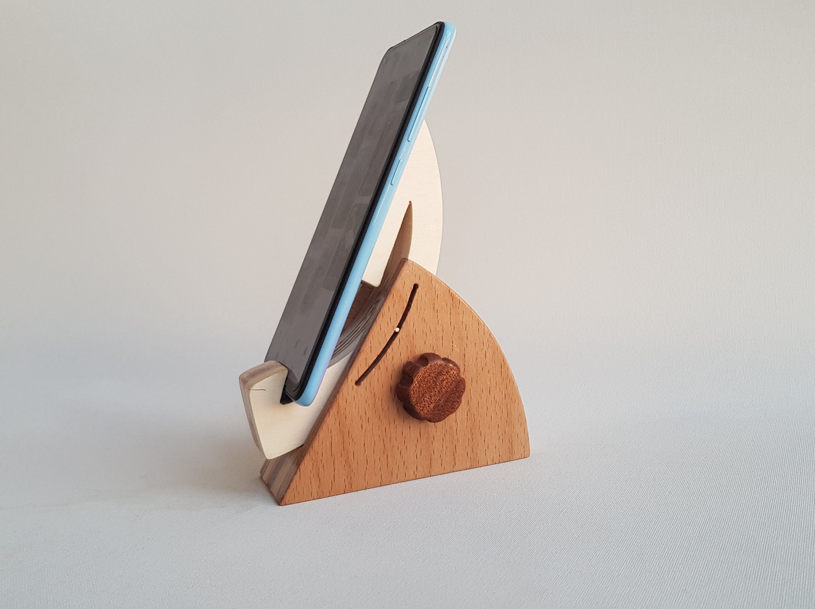 Wooden Cell Phone Holder Plans & Patterns Adjustable Wooden Phone Stand ...