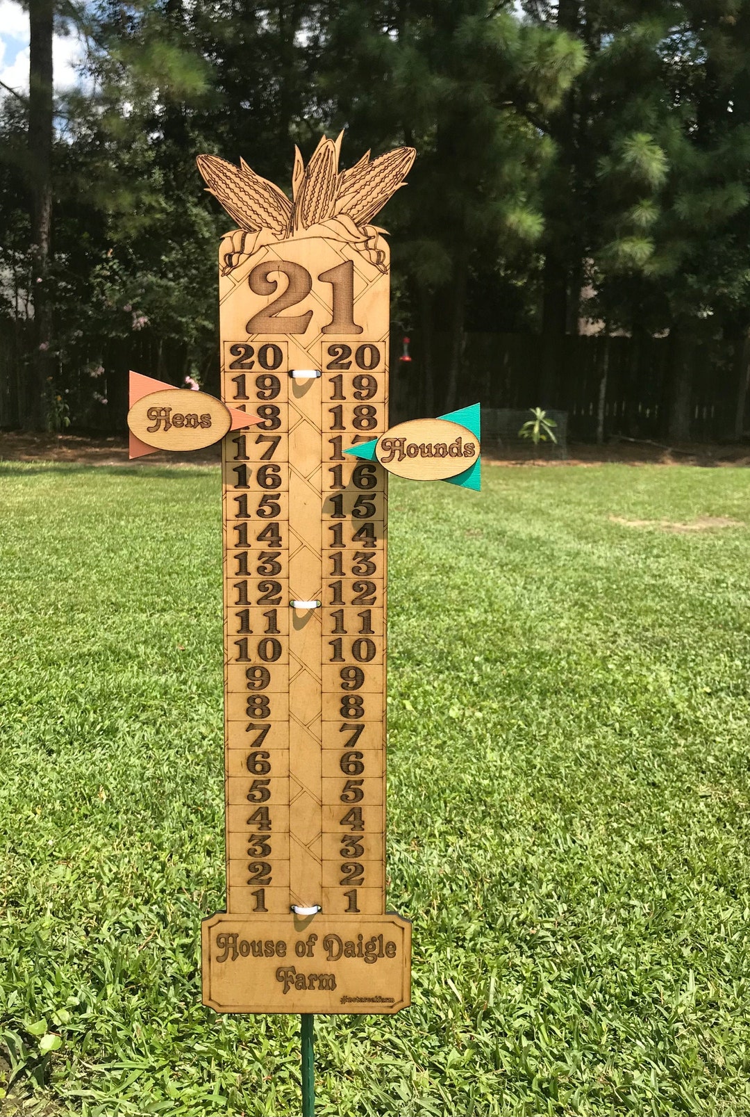 Cornhole Custom Scoreboard With Cornstalk Theme, Custom Backyard Games ...