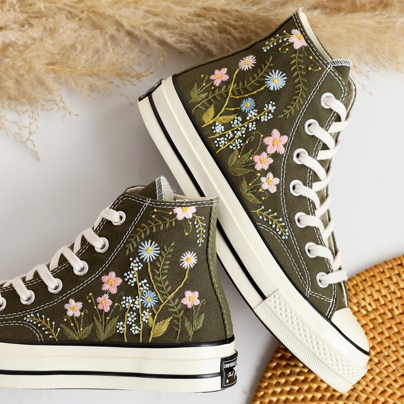 Embroidered Converse - Etsy