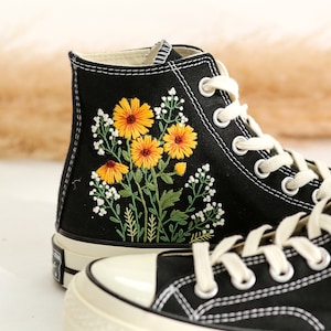Embroidered Converse Sunflower and Queen Anne's Lace, Converse High ...