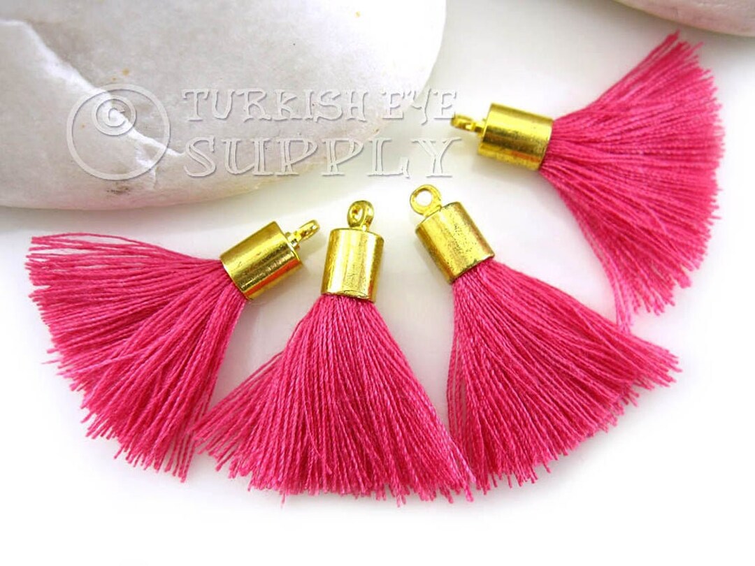 Pompon rose chaud, mini pompon de fil de coton, capuchon en laiton brut ...