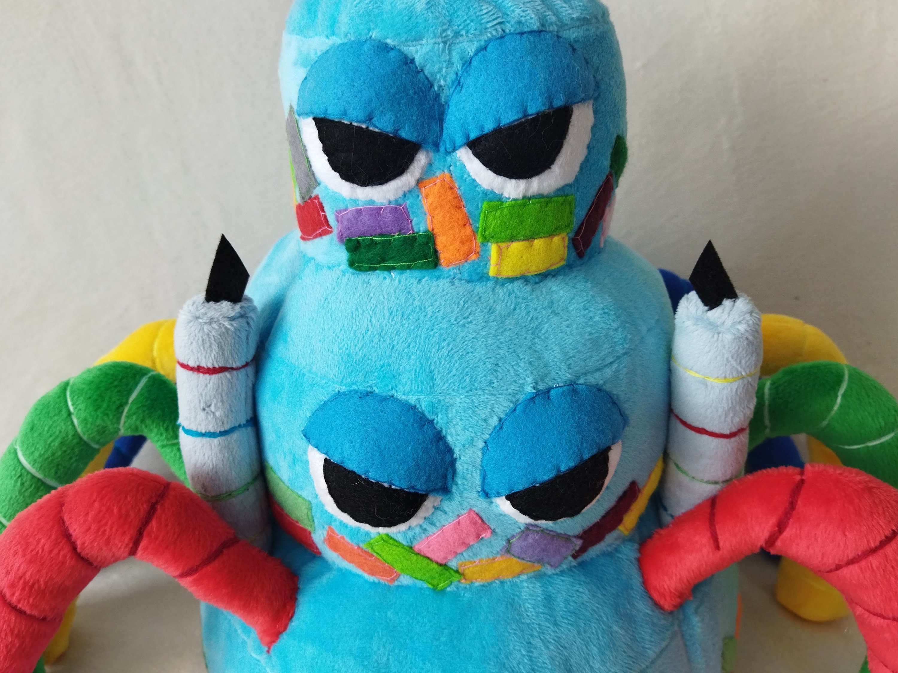 Daddy Cakelegs Legendary Bugsnak From Bugsnax 10,7” Plush Toy (27 Cm ...