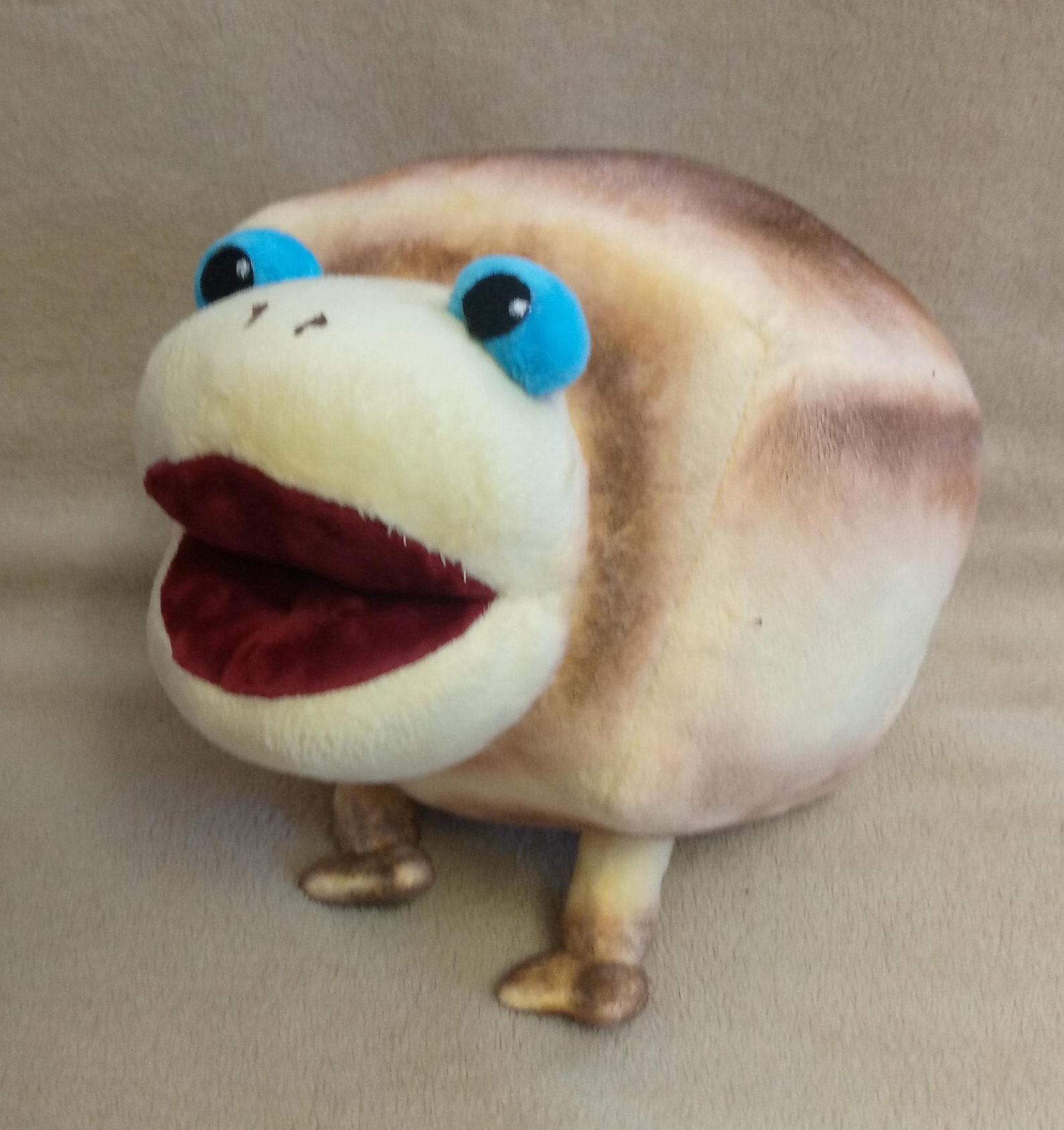 The crumbug from Pikmin Height 7,9” (20 Cm) Plush Toy Chinche Zampón ...
