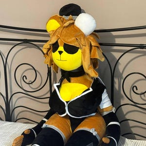 Golden Frenni Huge Premium Plush Toy 5.75 Feet (175 Cm) Fazclaire's ...