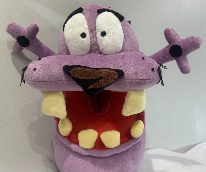 Plush Inspired by the Cartoon Character Courage the Cowardly Dog 17,7 ...