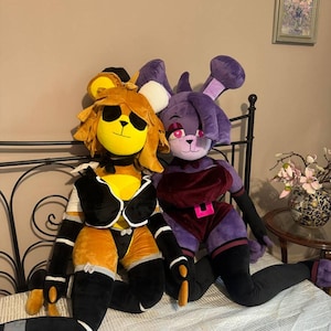 Golden Frenni Huge Premium Plush Toy 5.75 Feet (175 Cm) Fazclaire's ...