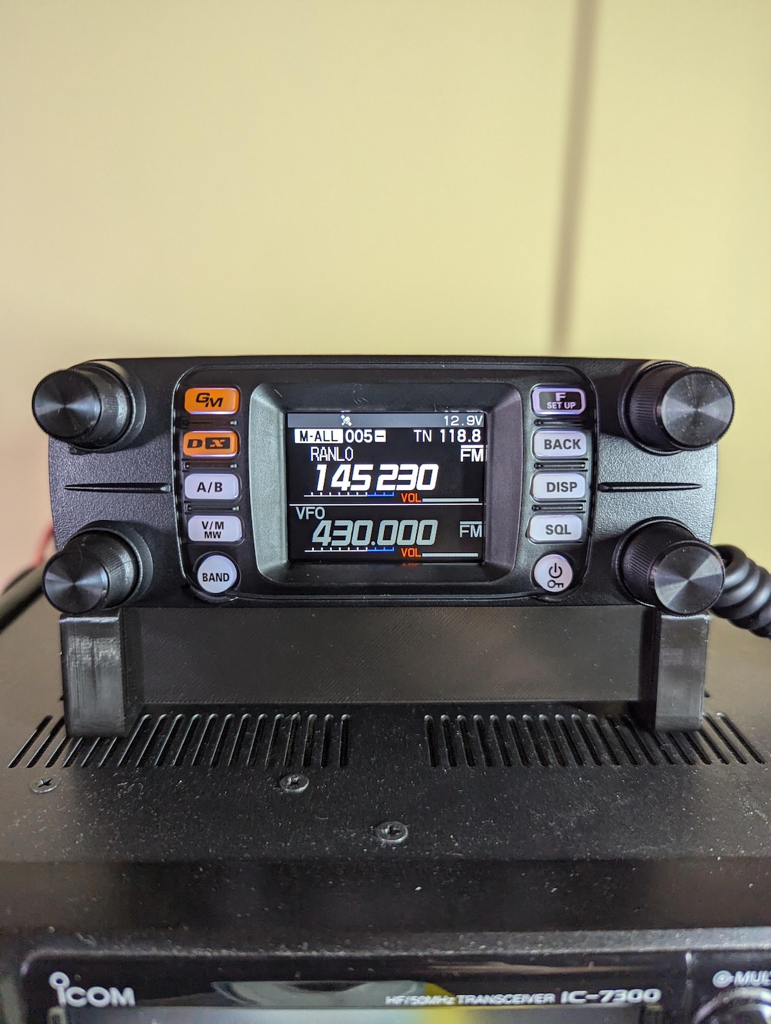FTM-300 Radio Yaesu Desk Stand - Perfect Viewing Angle for Amateur Operators! Elevate Your Setup ...