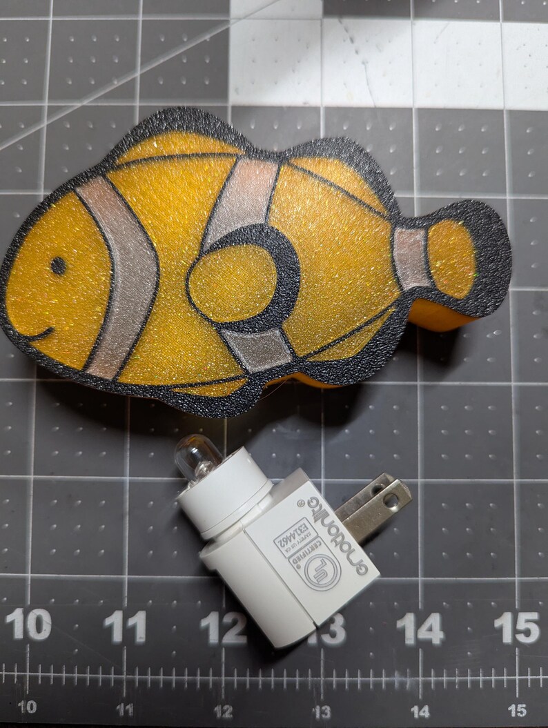 Clown Fish LED Night Light: 3D Printed Dusk to Dawn Plug-in - Etsy
