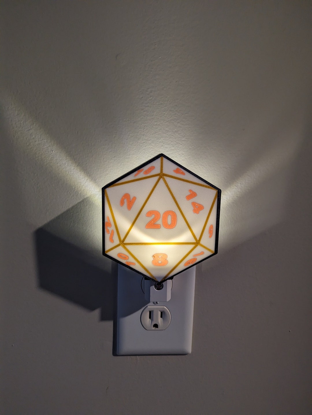 D20 Dice Night Light | Dice Lamp | Dungeons and Dragons Light - Etsy