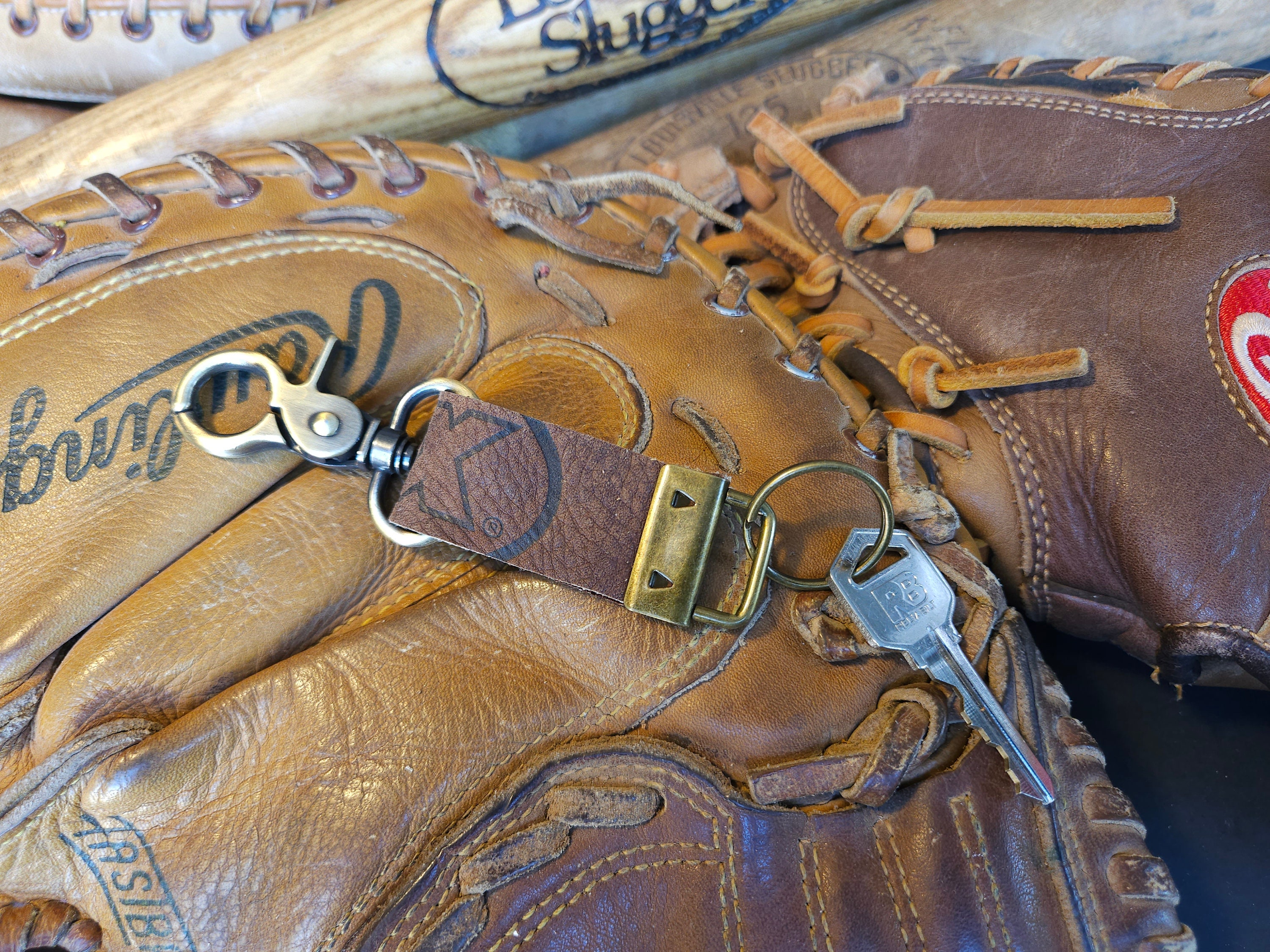 Baseball Glove Keychain - Etsy