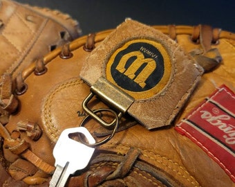 Baseball Glove Keychain - Etsy