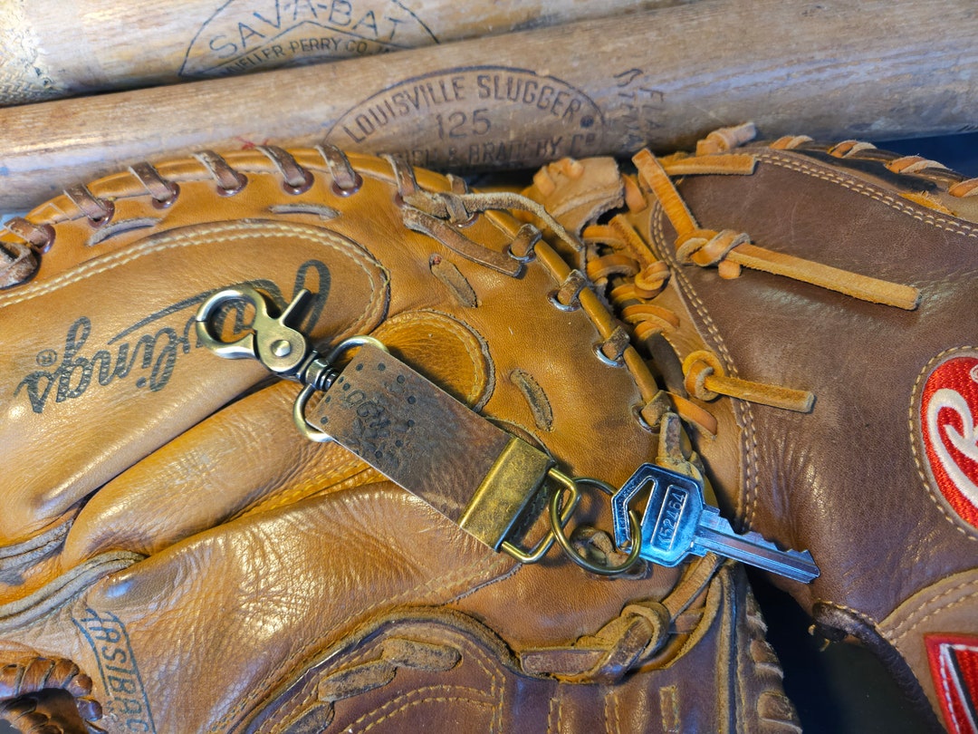 Baseball Glove Keychain - Etsy