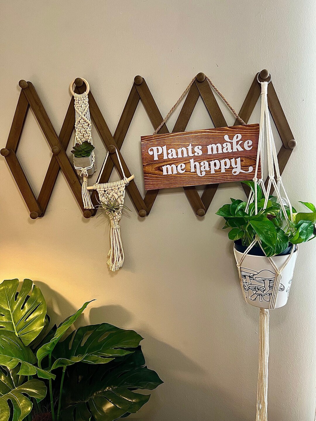 Plants Make Me Happy Hanging Wood Sign | Plant Lover Sign | Botanical ...