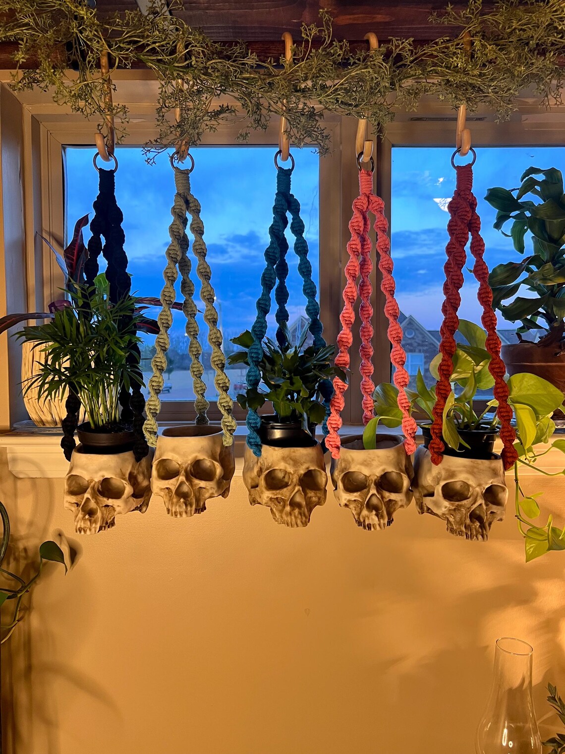 Macrame Skull Plant Holder | Skeleton Skull Pot Holder | Halloween ...