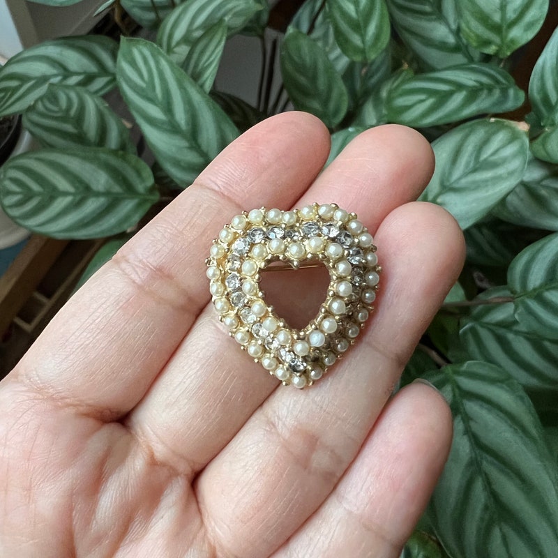 Heart Brooch - Etsy