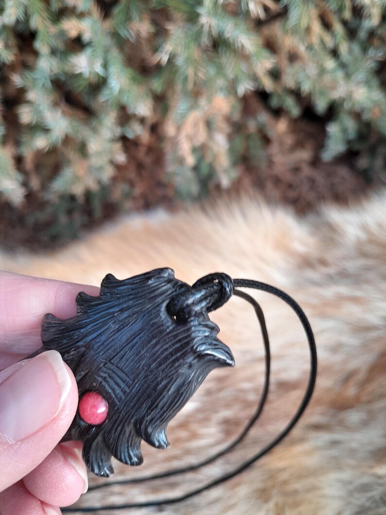Algiz Rune Raven Pendant, Red Eye Buffalo Horn Necklace, Viking Norse ...
