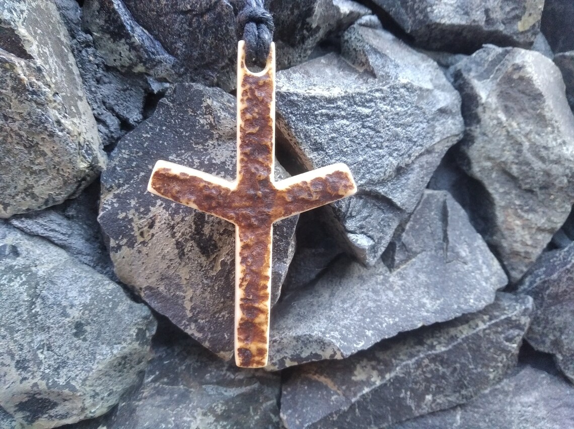 Viking Celtic Algiz Rune Pendant. Elder Futhark Algiz Rune - Etsy