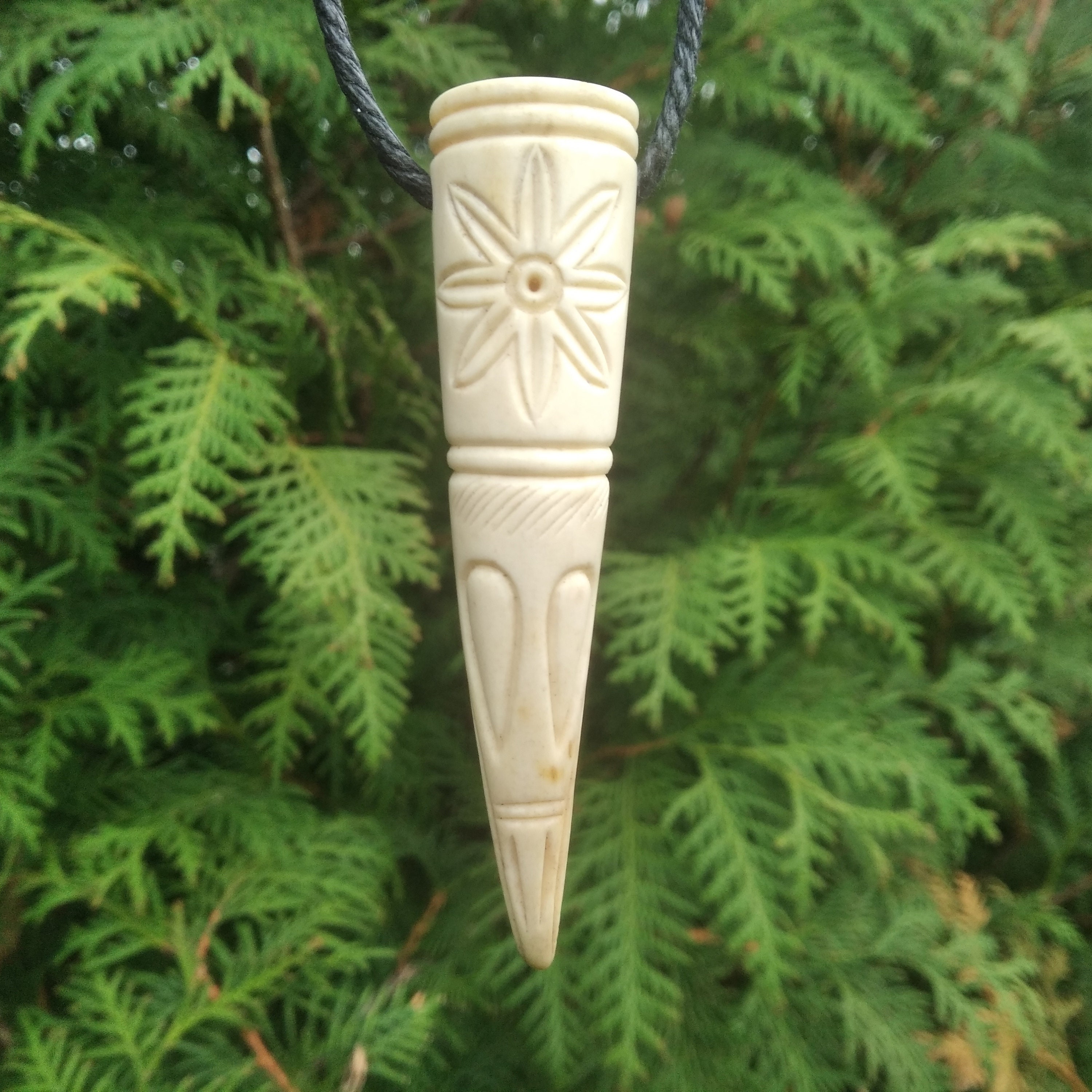 Viking Drinking Horn Pendant in the Form of a Crow's Head | Etsy