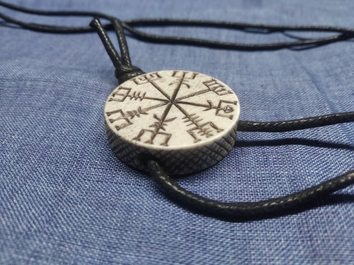 Viking Compass Vegvisir wayfinder Pendant Norse | Etsy
