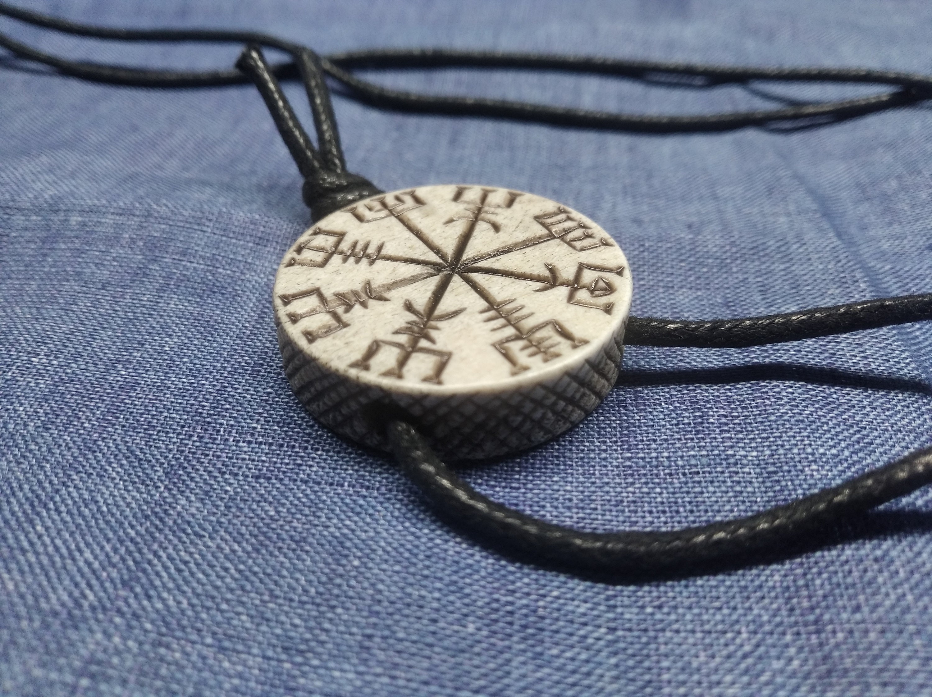 Viking Compass Vegvisir wayfinder Pendant Norse | Etsy