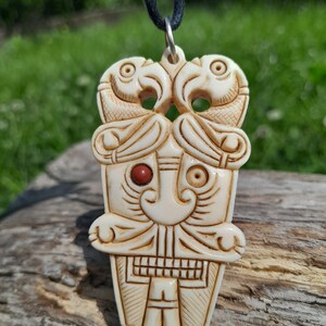 Unique Hand Carved Viking God Odin Face Pendant With Ravens, Óðinn ...