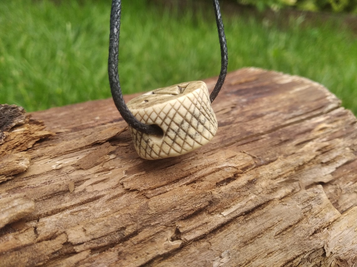 Double Sided Algiz / Tiwaz Rune Pendant. Elder Futhark Norse - Etsy