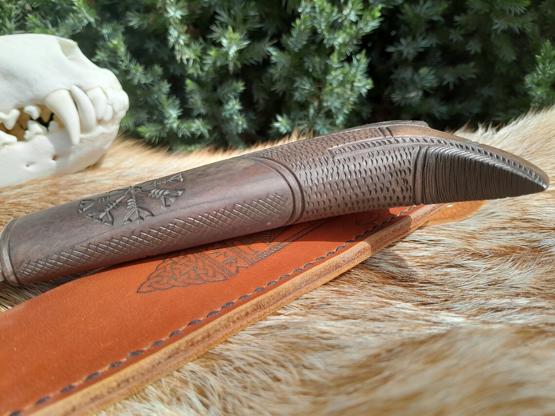 Viking Style Knife With a Hand-carved Handle Shaped Like the Head of ...