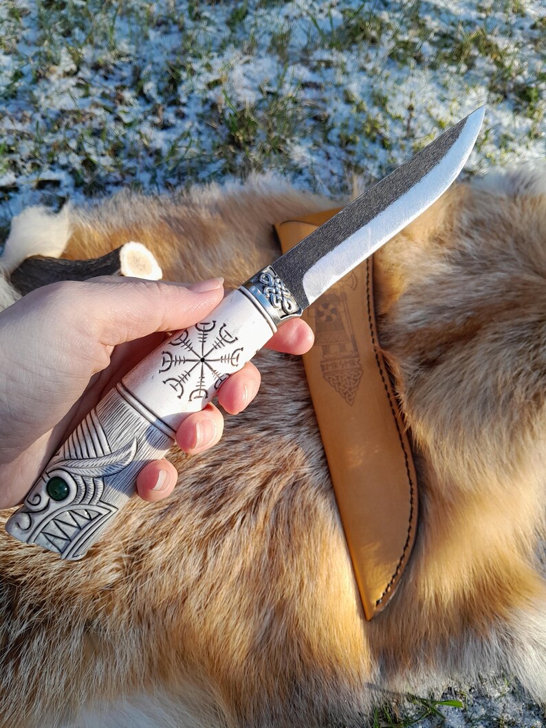Handcrafted Viking Wolf Head Knife With Hand-carved Handle and Carbon ...