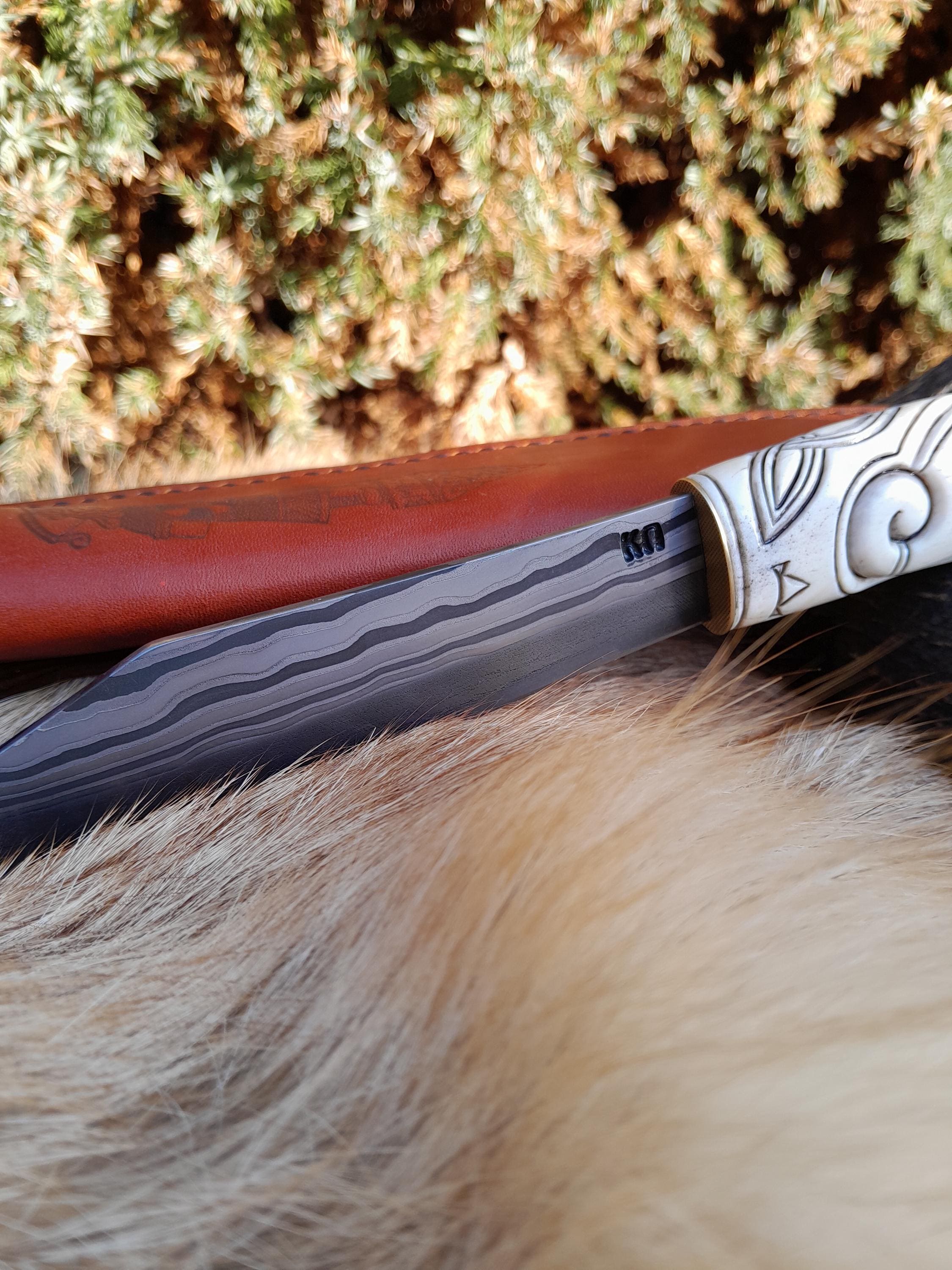 Nordic Viking Seax With Raven Head and Triquetra. Hand-carved Handle ...