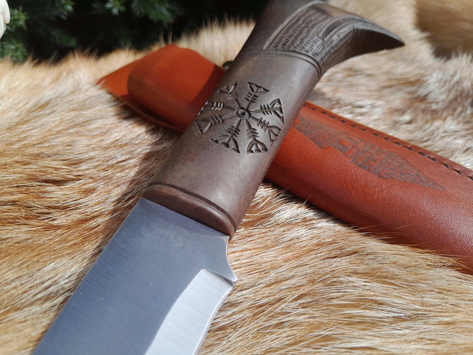 Viking Style Knife With a Hand-carved Handle Shaped Like the Head of ...
