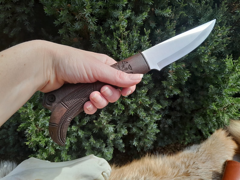 Viking Style Knife With a Hand-carved Handle Shaped Like the Head of ...