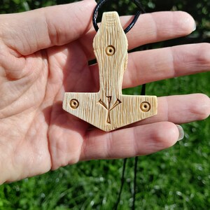 Viking Thor's Hammer Pendant. God Thor Amulet. Mjolnir Jewelry With ...