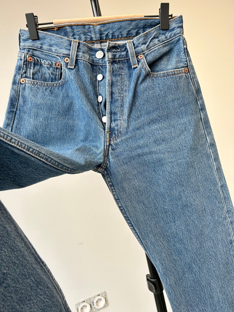 Levis 501 Jeans W27 L33 Light Blue 90s Levis Medium Blue Denim 501 ...