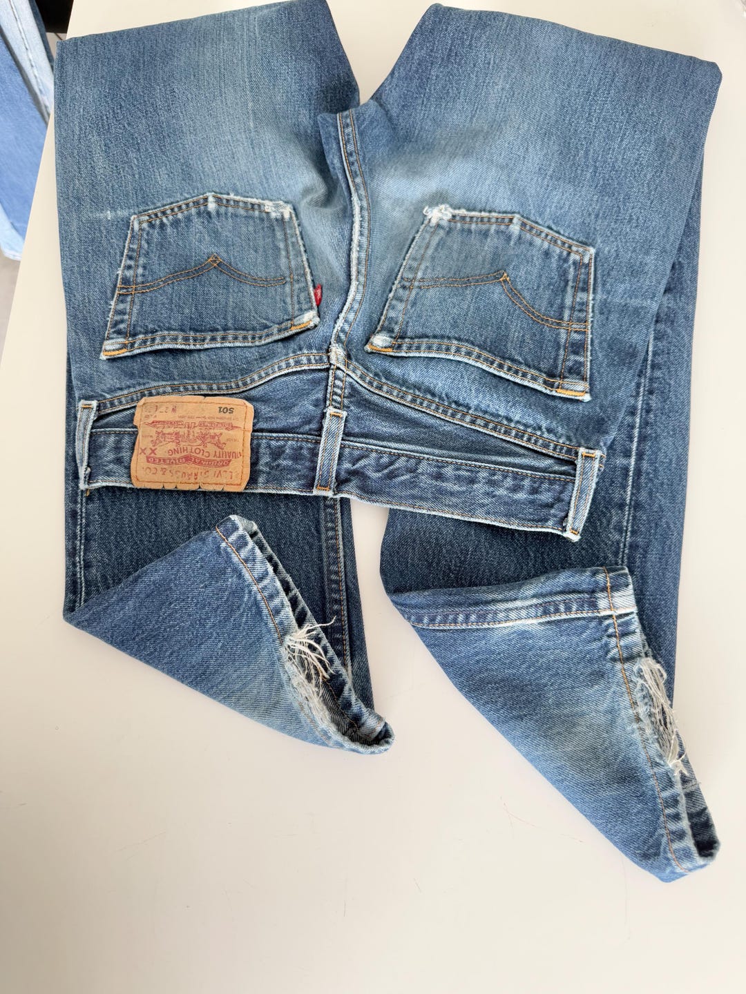 Levis 501 Vintage W25 L32 Dark Faded Blue 501s Made in 90s Straight Leg ...