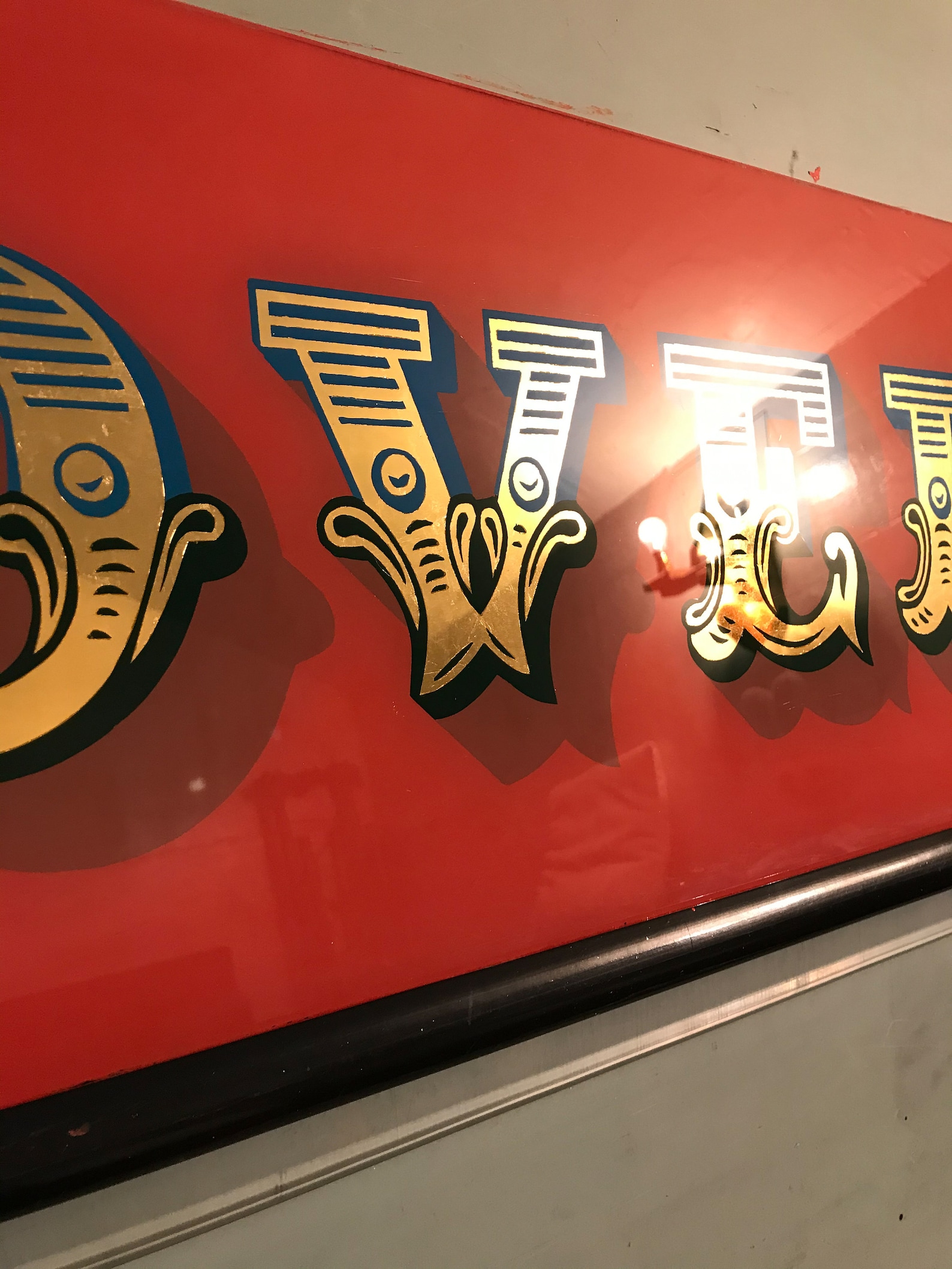 Hand Painted and Gold Gilded Personalised Glass Sign - Etsy