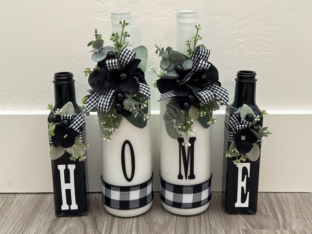 Farmhouse Buffalo Plaid Wine Bottle Set - Etsy