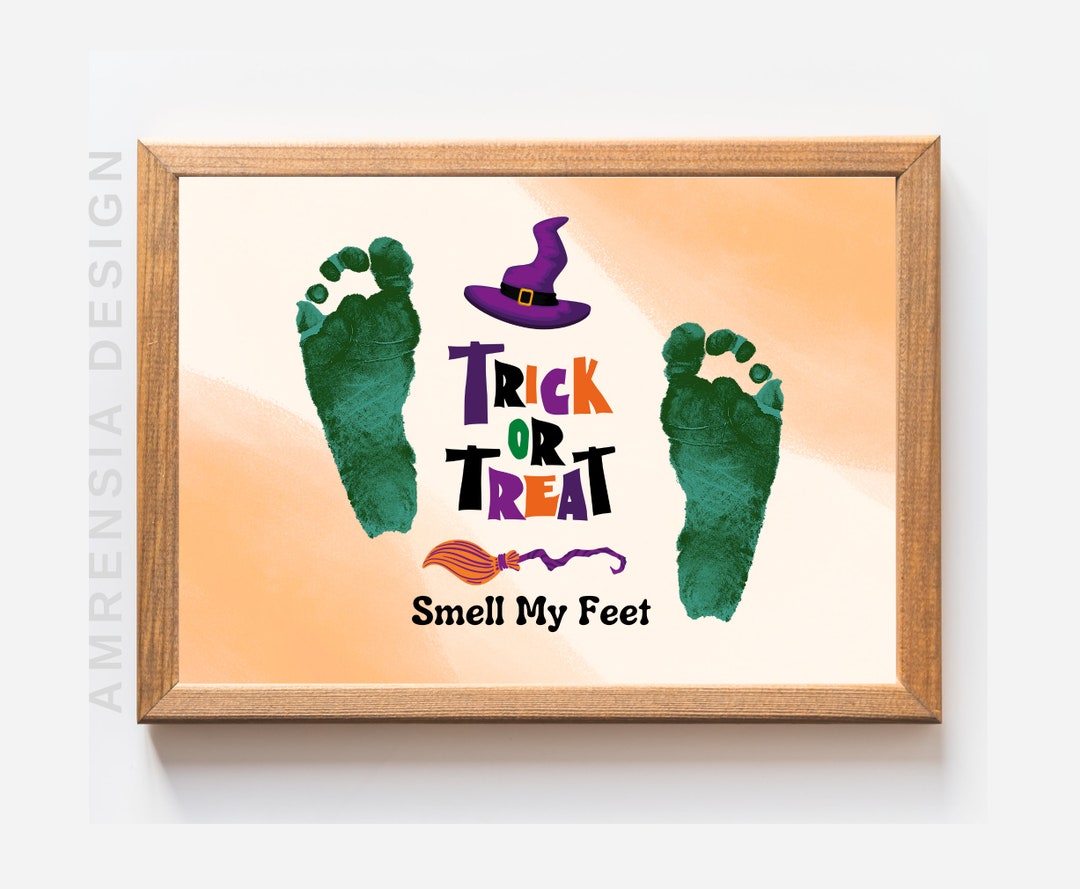 Halloween Footprint Art,trick or Treat Smell My Feeet, Happy Halloween ...