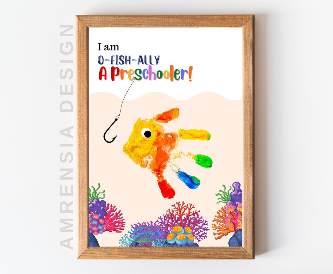 O FISH Ally a Preschooler Handprint Art First Day of School Handprint ...