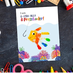 O FISH Ally a Preschooler Handprint Art First Day of School Handprint ...