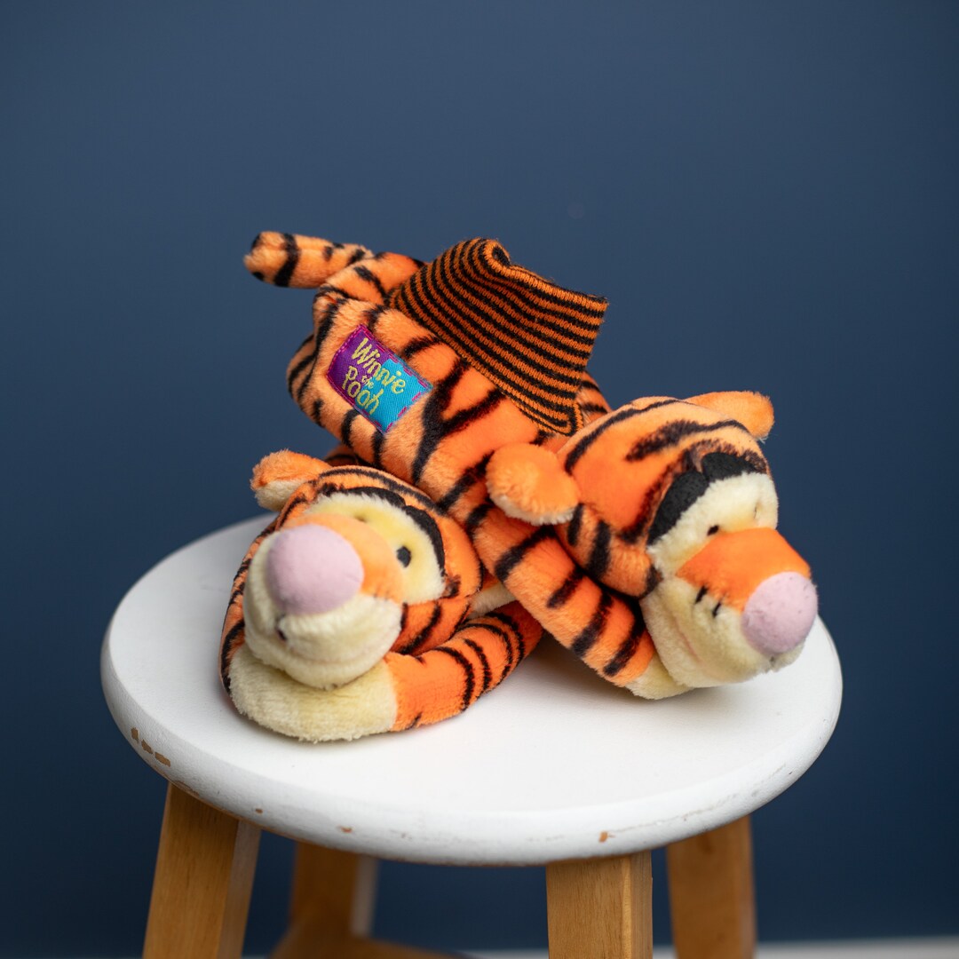 Vintage Winnie the Pooh Tigger Plush Slippers - Etsy