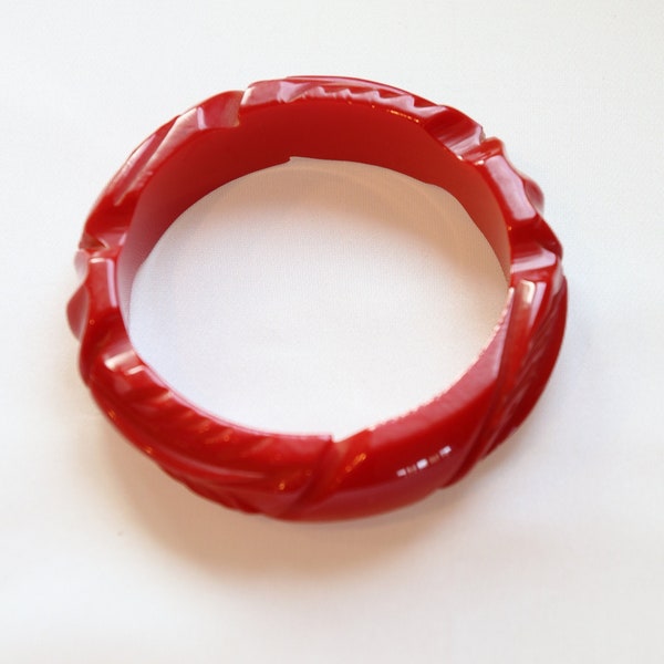 Vintage Red Bakelite - Etsy