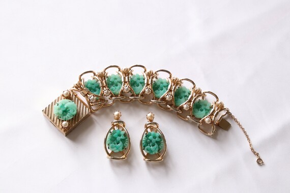 Vintage 1950's Chunky Gold Tone Carved Floral Peking … - Gem