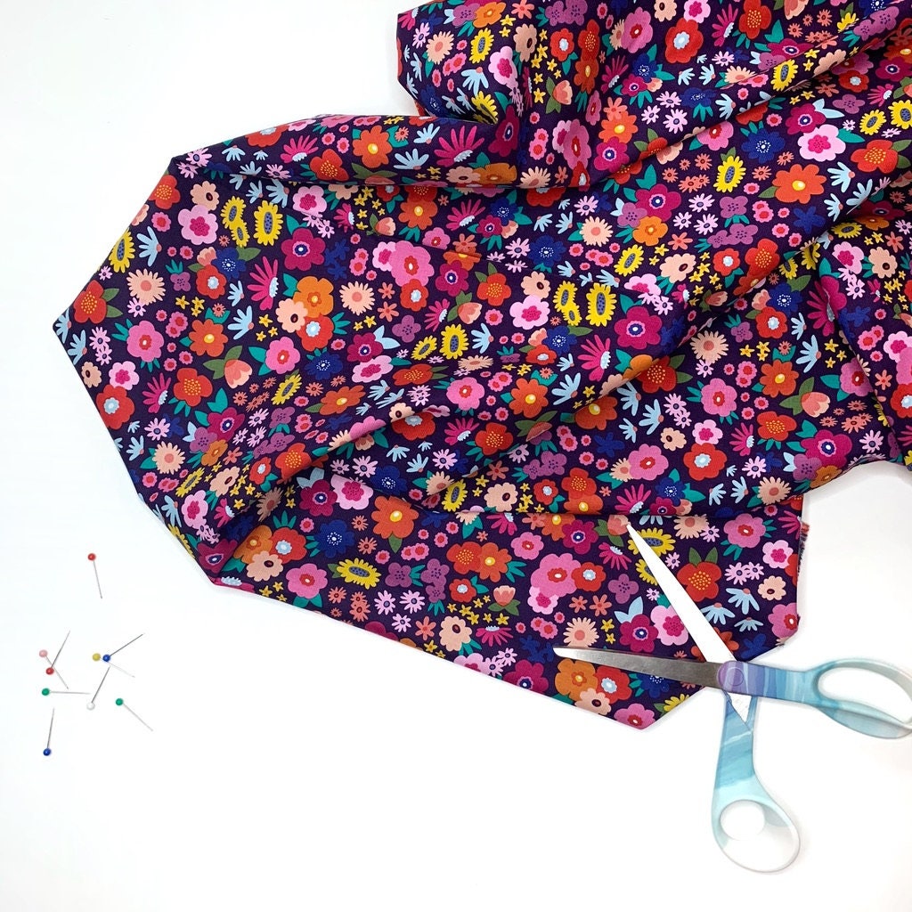 Grl Pwr / 100% Cotton Fabric / Amber Kemp-gerstel of Damask - Etsy