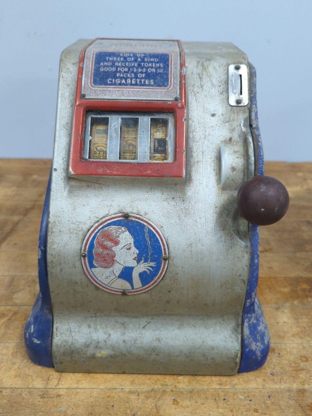 1940s 1 Cent De Luxe Mercury Cigarette Slot Machine Trade Simulator ...