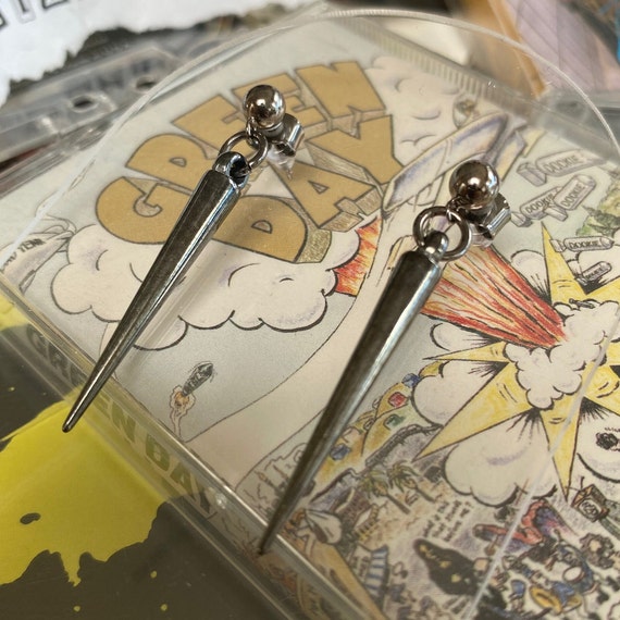 The Maila Punk Rock Heavy Metal Goth Thrash Single Spike - Etsy