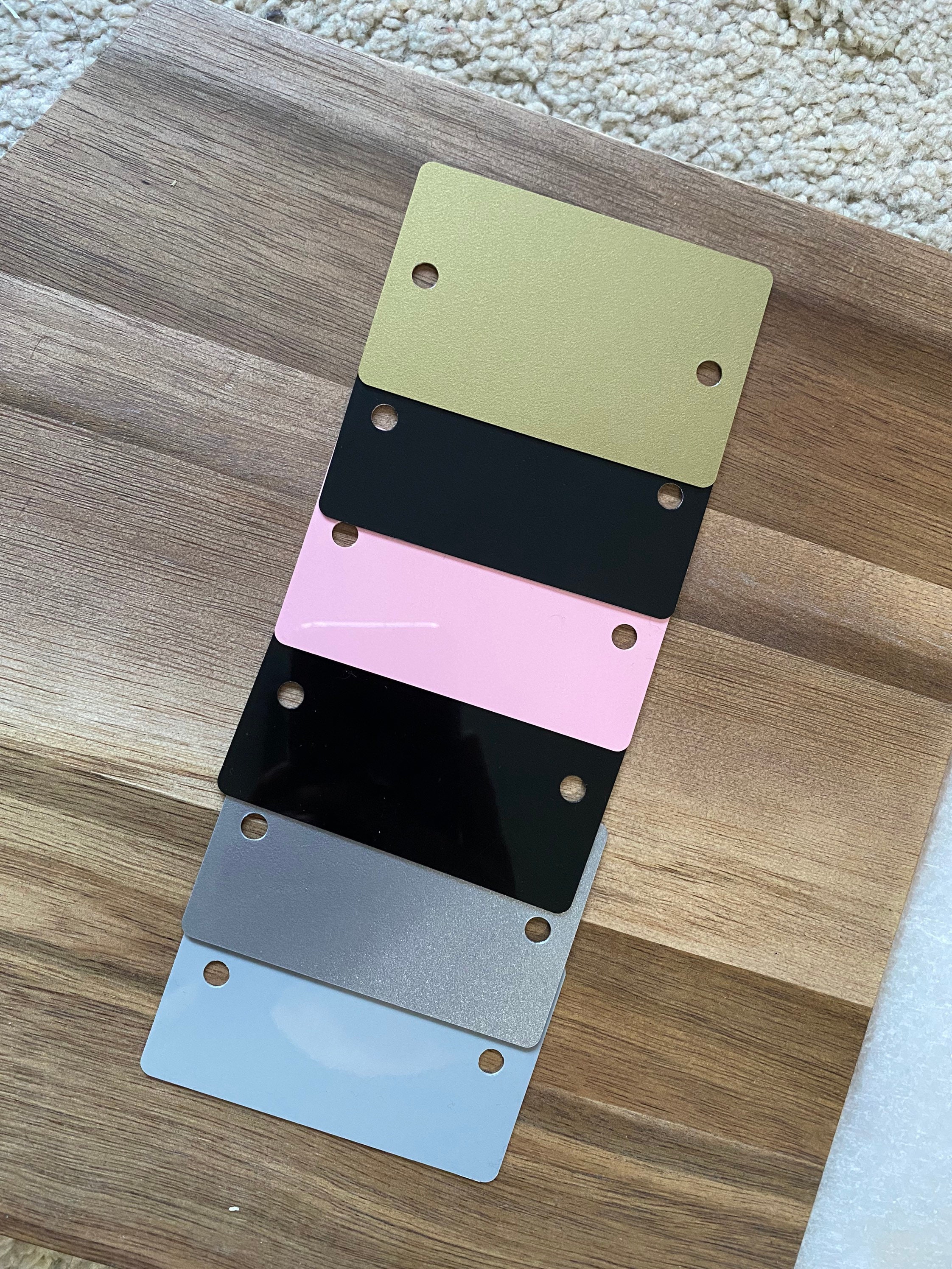 1 or 2 Hole personalised Loop Tags / Basket Tags / Luggage | Etsy